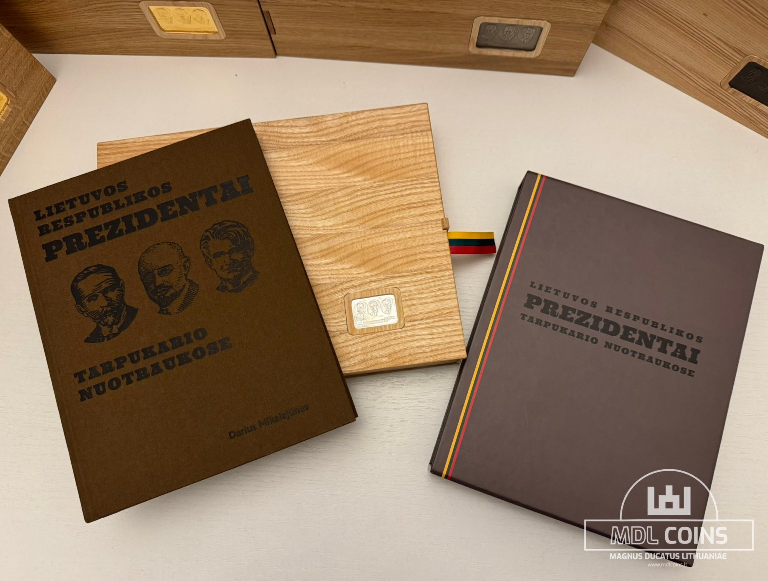 Knyga/fotoalbumas „Lietuvos Respublikos Prezidentai tarpukario ...